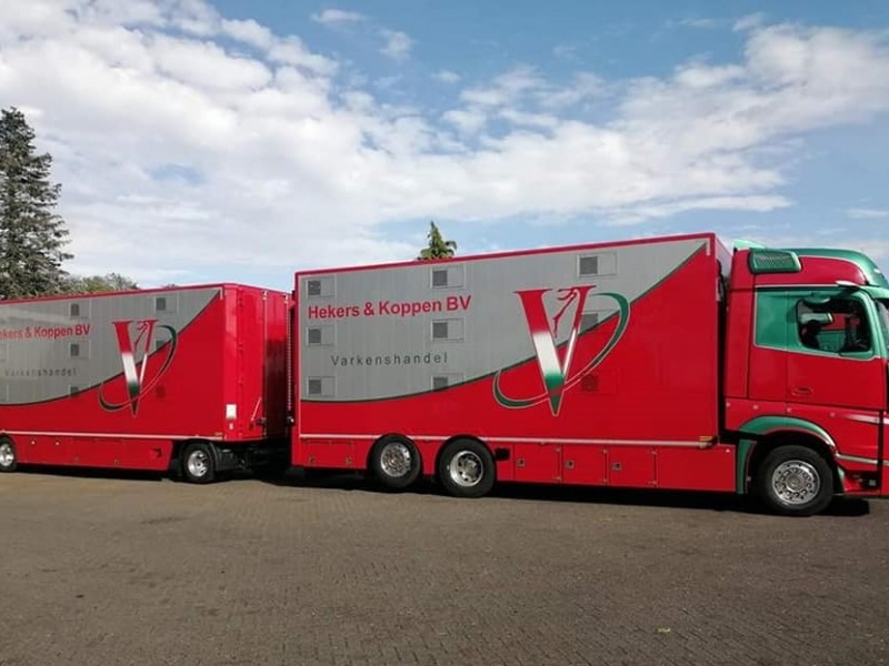 Nieuwe Combi Hekers Koppen BV Nieuwe Combi Hekers Koppen BV